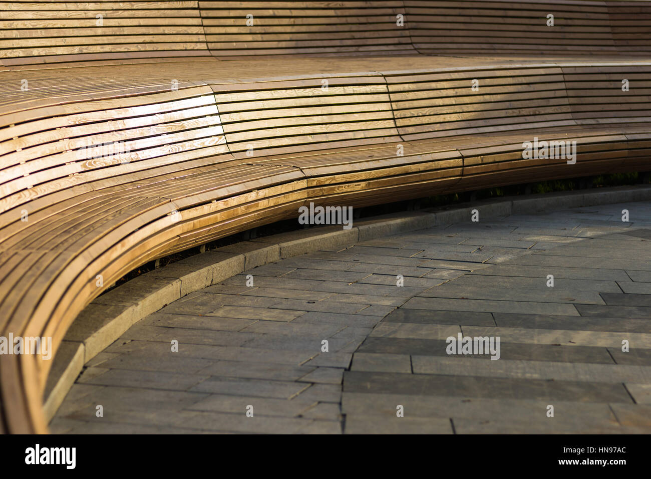 Curved bench hi-res stock photography and images - Alamy