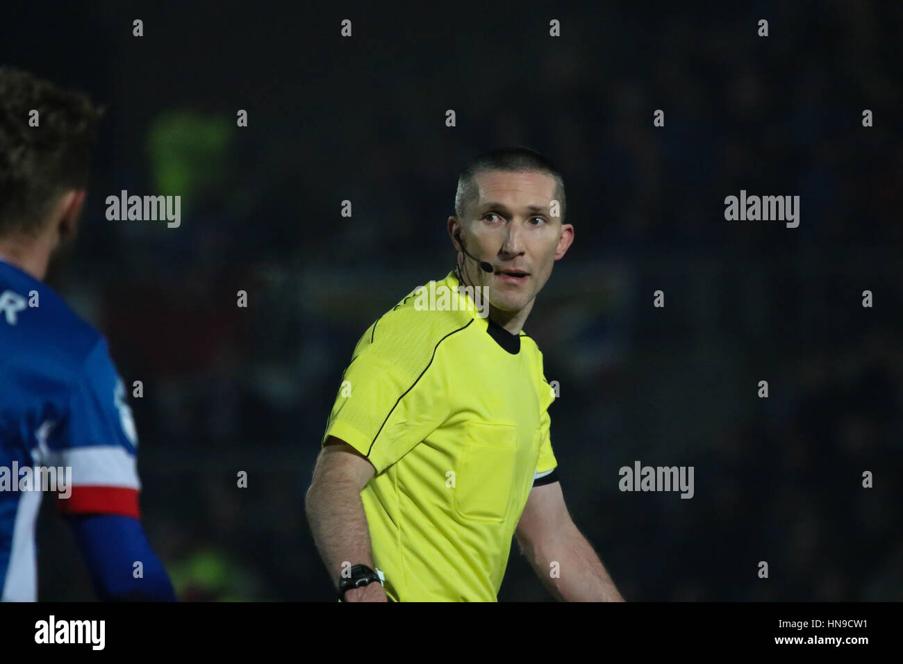 Ifa referee mervyn smyth hi-res stock photography and images - Alamy