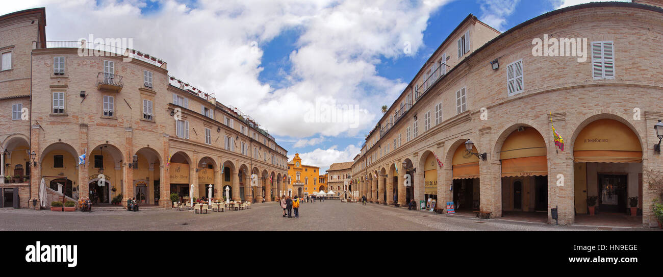 STAMATTINA SIAMO ANDATI A FERMO, IN PROVINCIA DI FERMO NELLE MARCHE ...