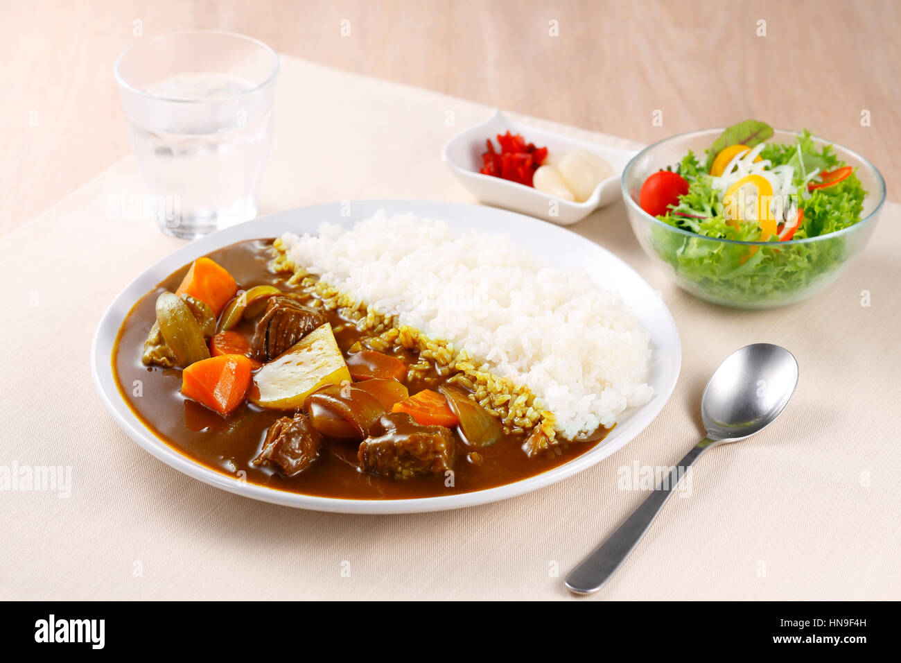 Japanese style curry and rice Stock Photo - Alamy