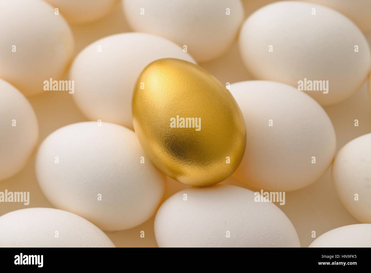 Grade egg hi-res stock photography and images - Alamy