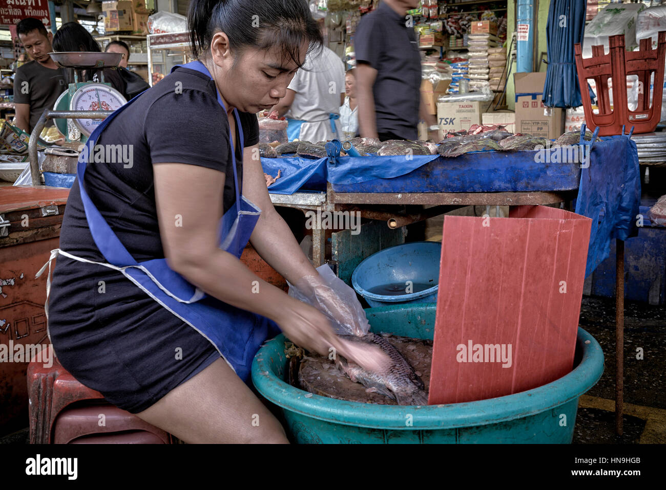 Preparing fresh fish hi-res stock photography and images - Alamy