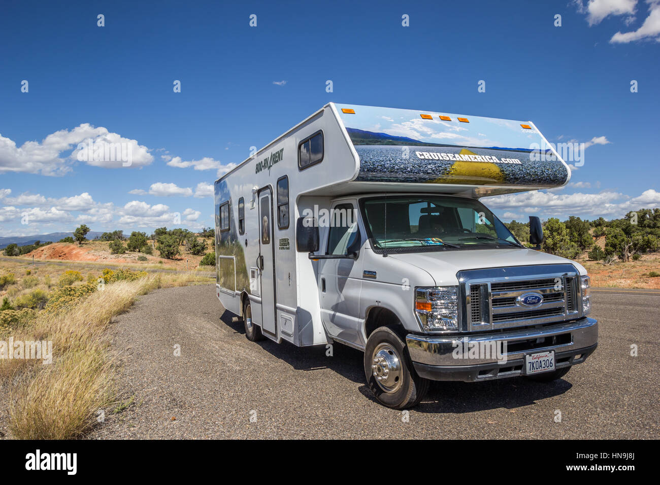 Rv desert highway road hi-res stock photography and images - Alamy