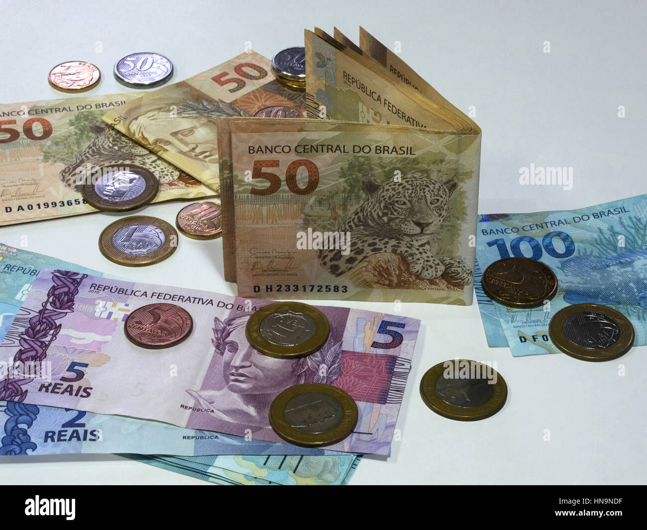 Brazilian real notes hi-res stock photography and images - Alamy