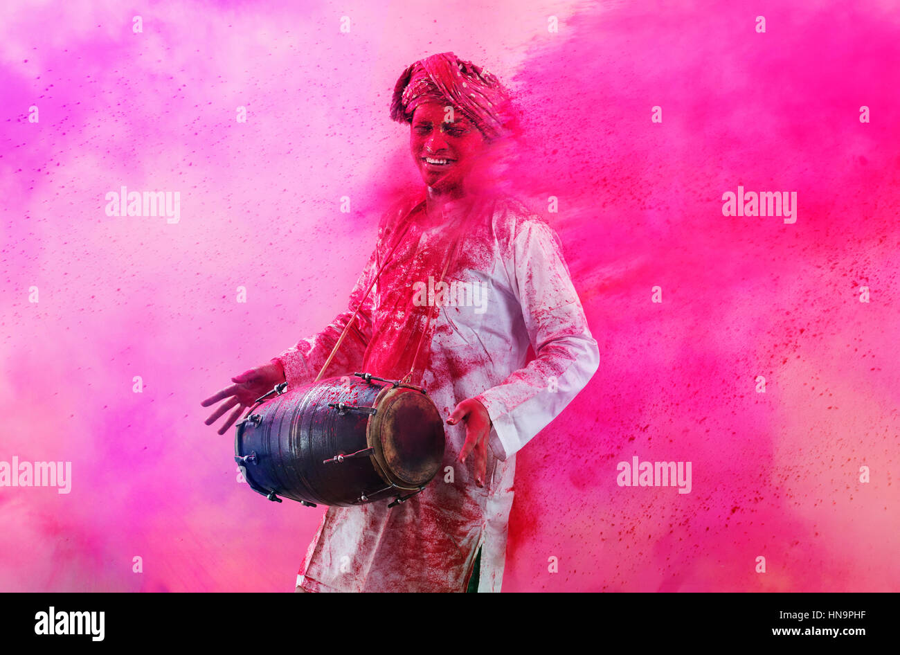 Dancing man studio hi-res stock photography and images - Alamy