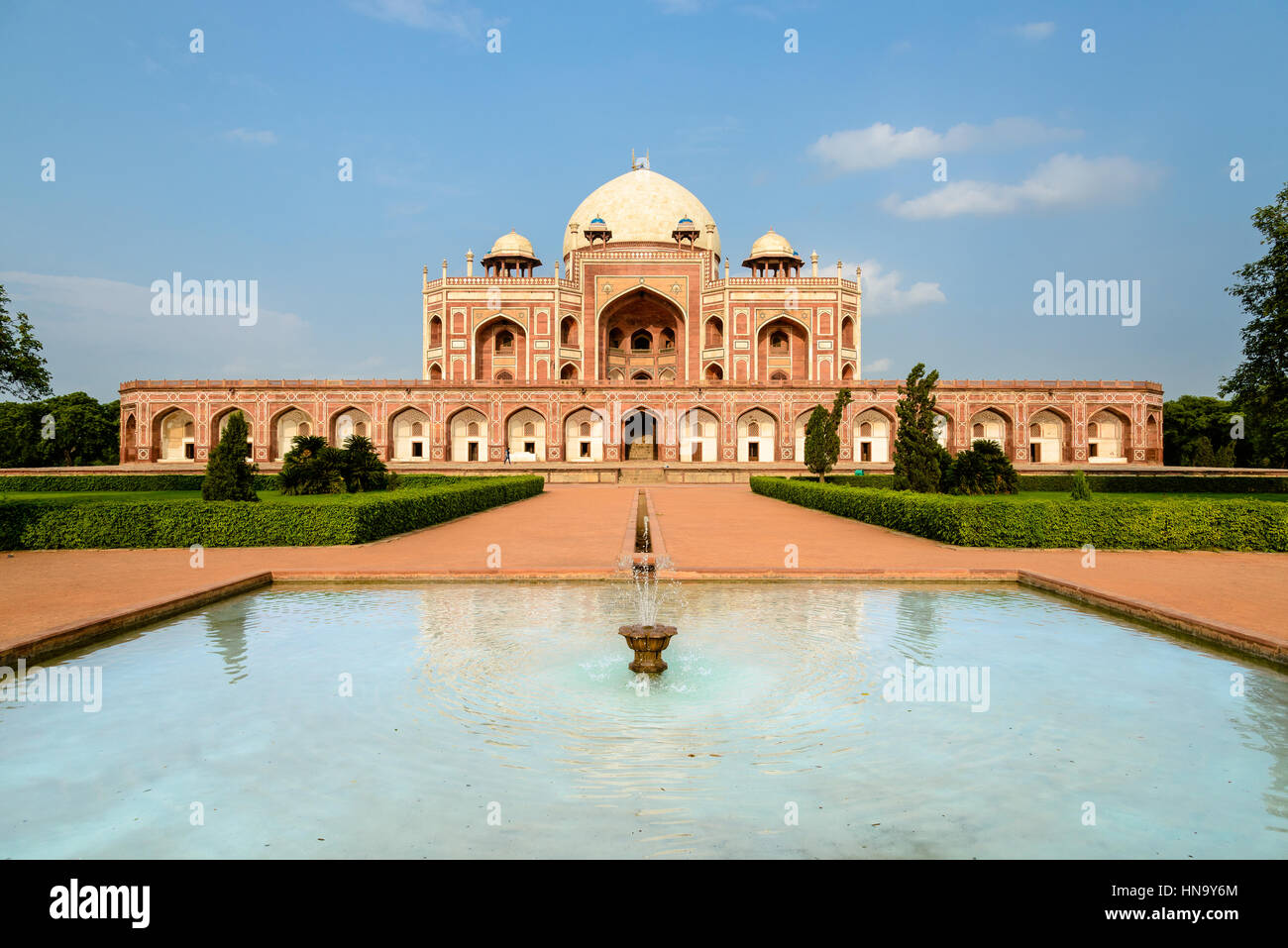 Mogul King Humayun's Tomb in New Delhi, India Stock Photo - Alamy