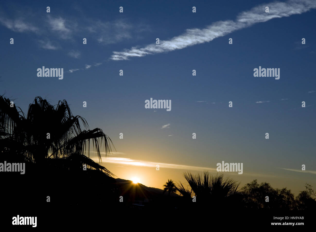Dawning sun hi-res stock photography and images - Alamy
