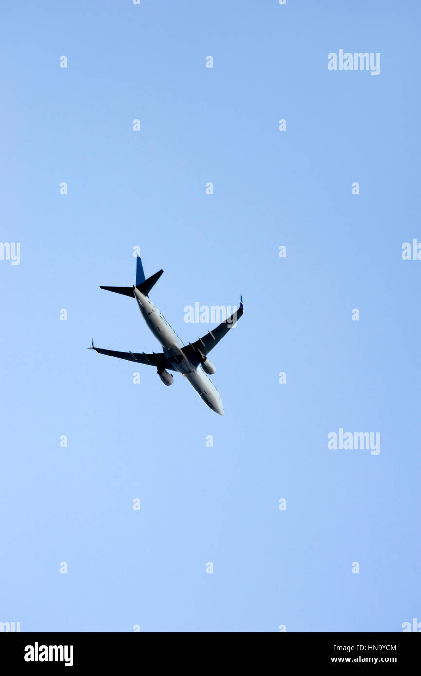 Airplane in flight Stock Photo - Alamy