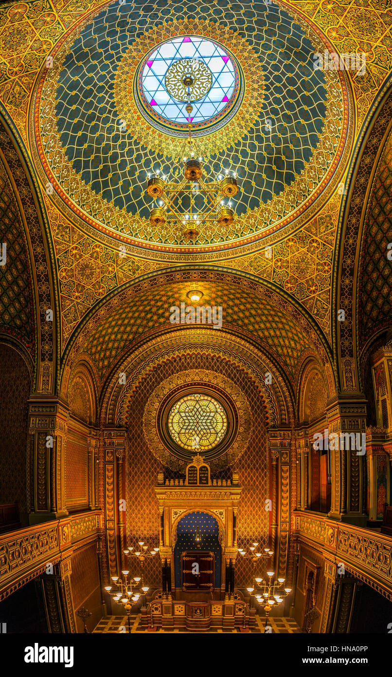 Bima, altar, Spanish Synagogue, interior shot, Josefov, Jewish Quarter ...