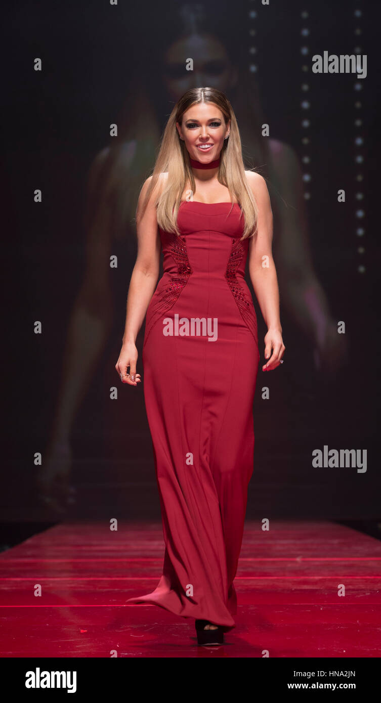 Rachel Platten in Marchesa walks runway for the Red Dress Collection ...