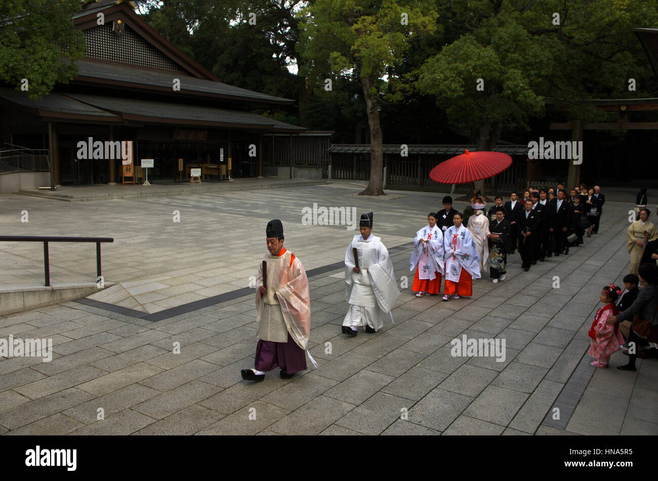 Shinto wedding ceremony, Meiji Shrine, Shinjuku, Tokyo, Japan Stock ...