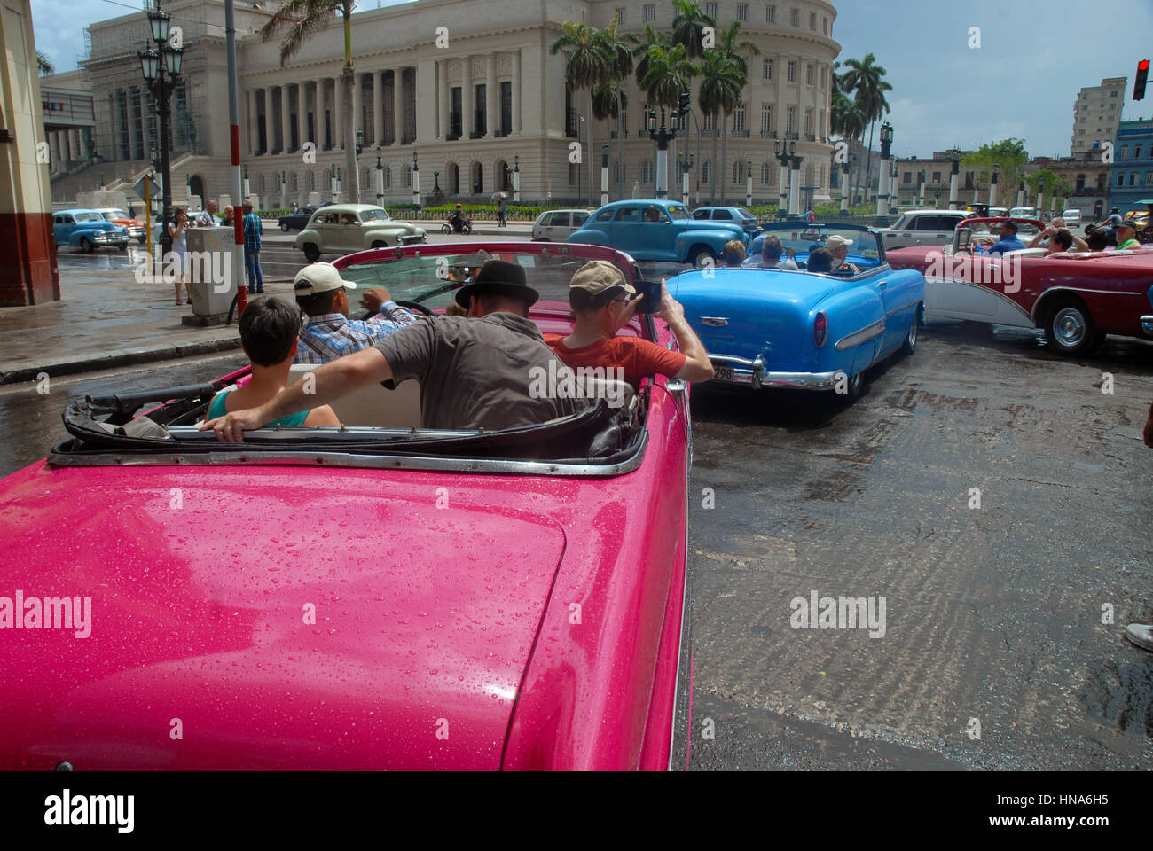 Pink vintage car, Parque Central, Havana, Cuba Stock Photo - Alamy