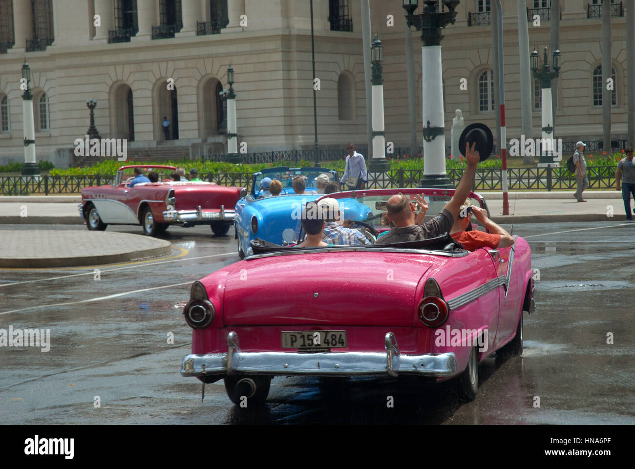 Pink vintage car, Parque Central, Havana, Cuba Stock Photo - Alamy