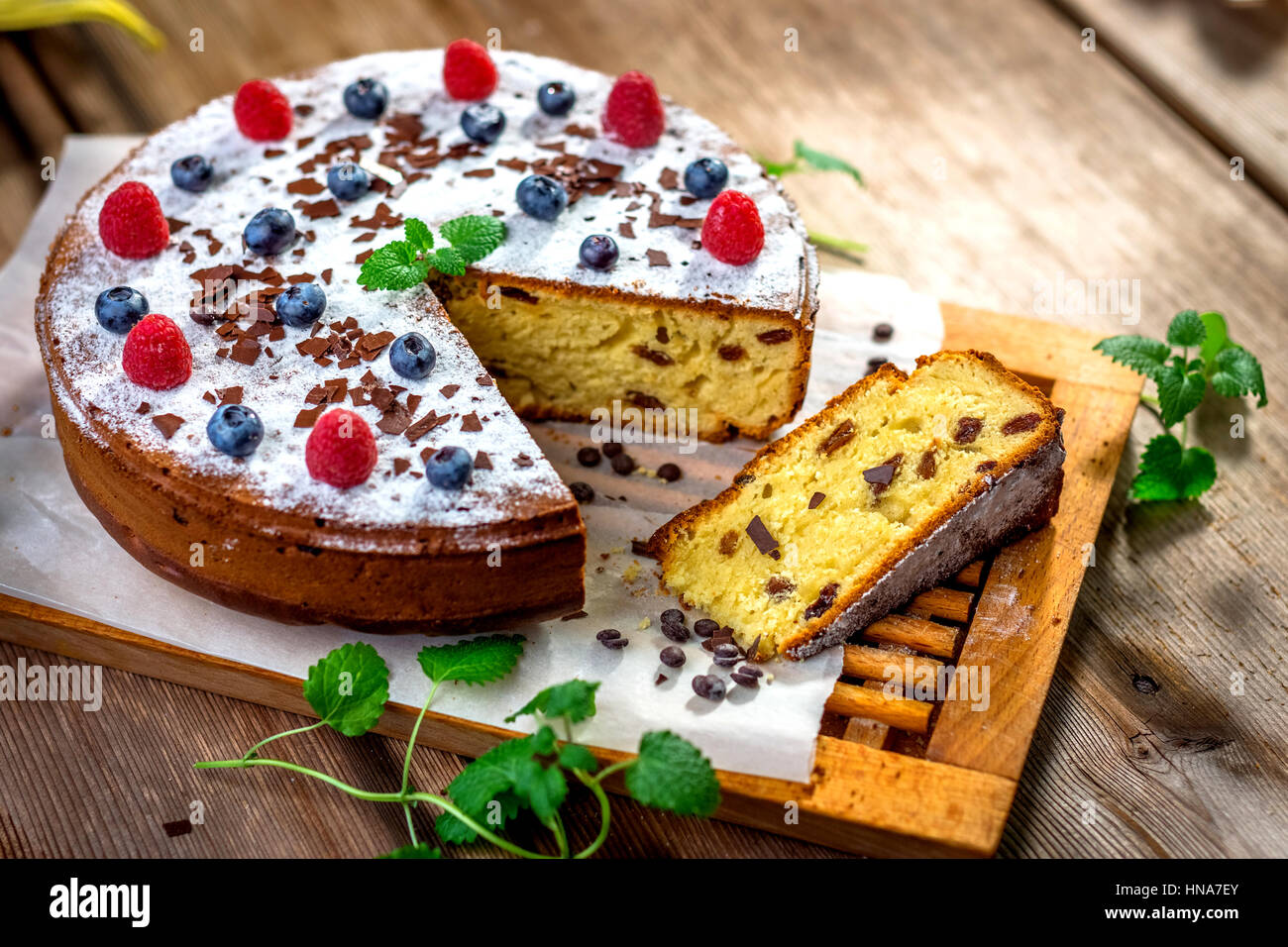 Raisin cakes hi-res stock photography and images - Alamy