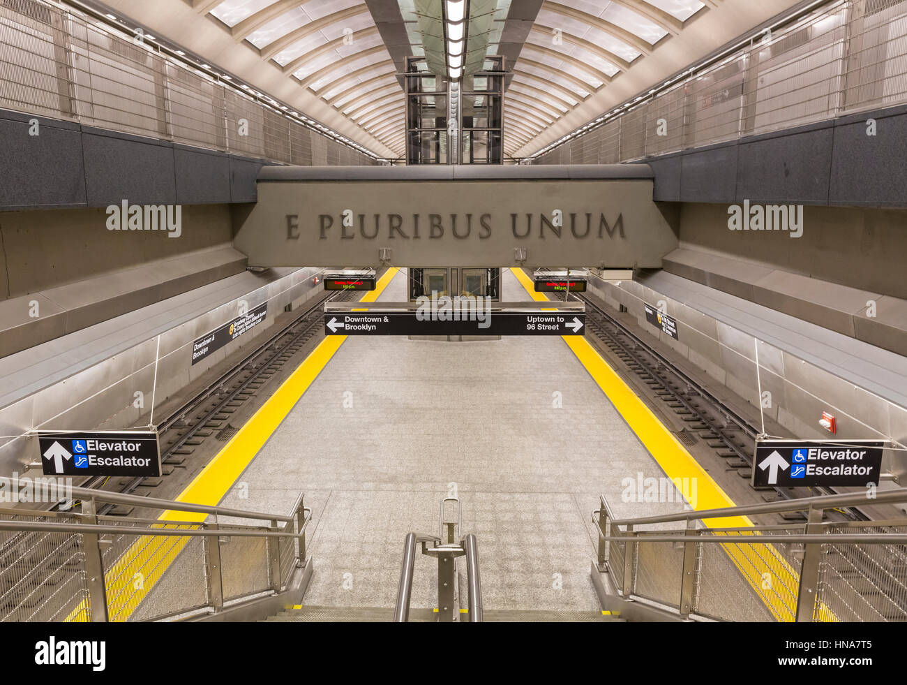 Manhattan nyc train line hi-res stock photography and images - Alamy