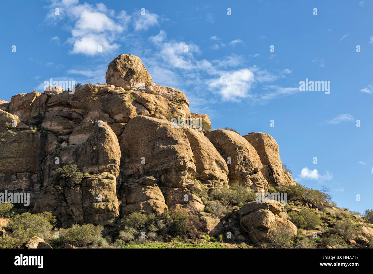 Canyon between mountains hi-res stock photography and images - Alamy