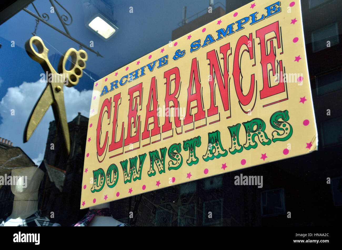 Clearance Sale Sign High Resolution Stock Photography and Images - Alamy