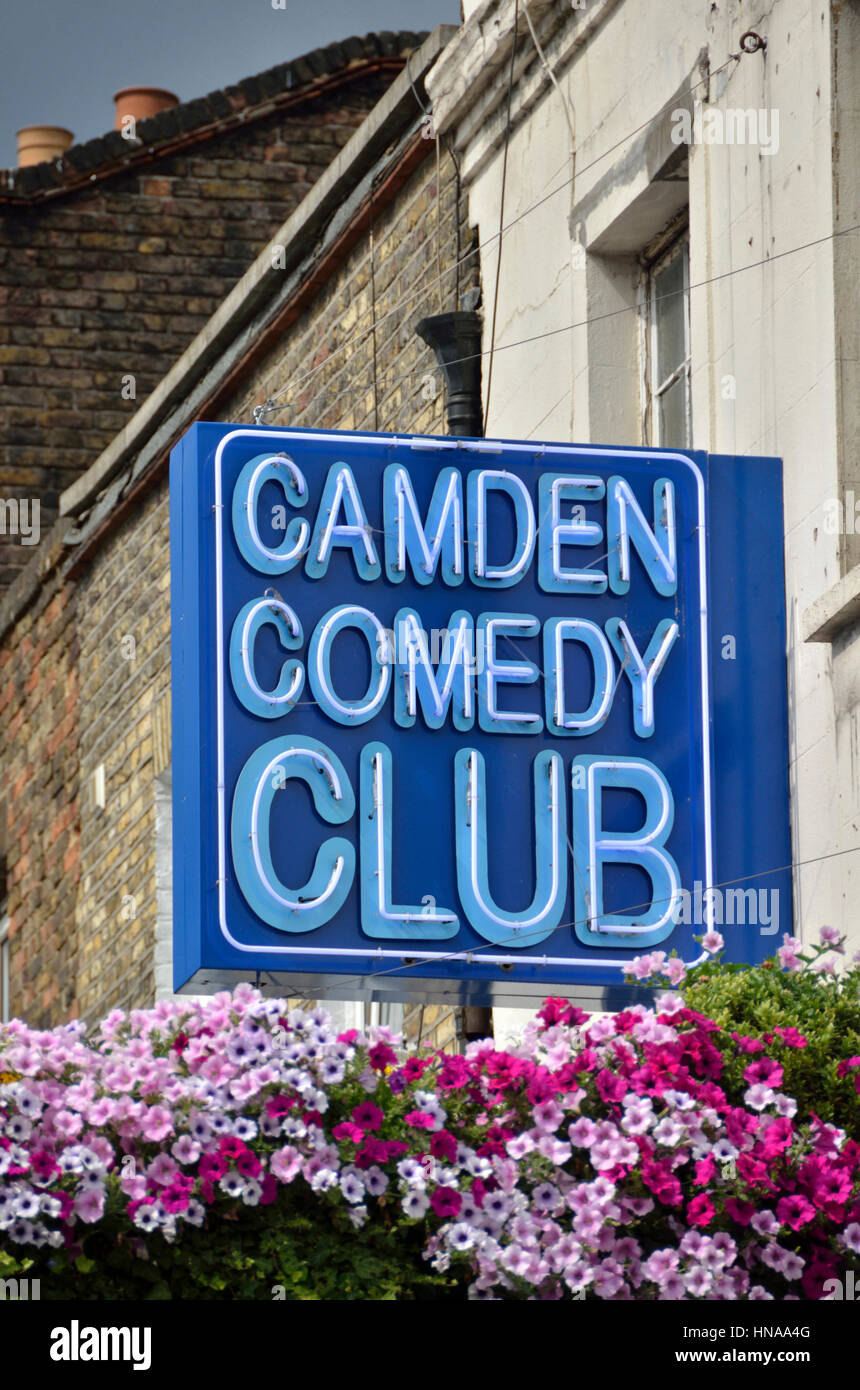 Camden town sign hi-res stock photography and images - Alamy