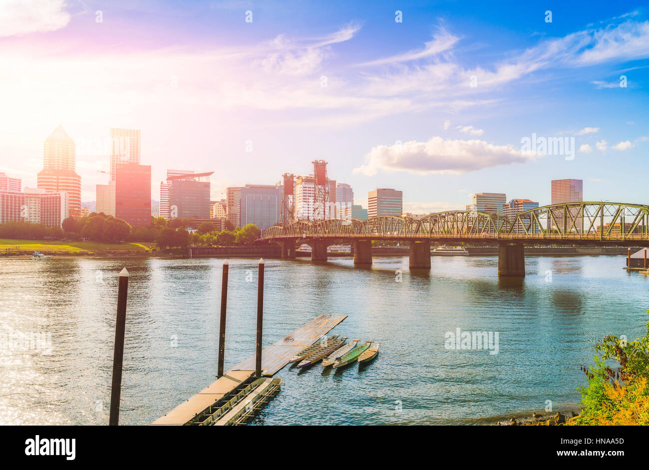 Portland skyscrapers hi-res stock photography and images - Alamy