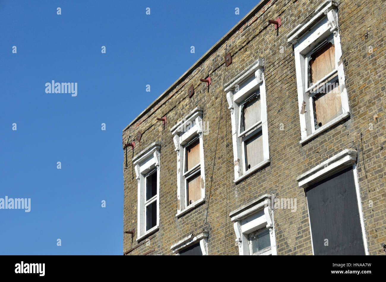 Dilapidated House Uk Victorian High Resolution Stock Photography and ...