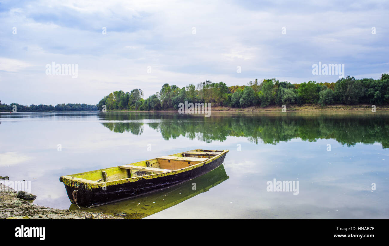 Small river boat hi-res stock photography and images - Alamy