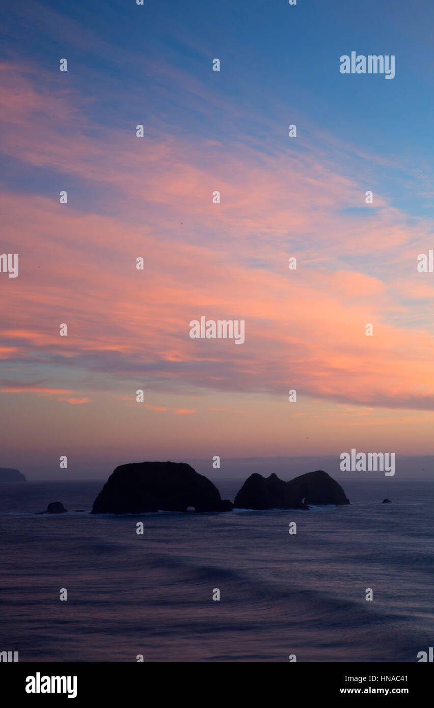 Three Arch Rocks dusk, Cape Meares State Park, Oregon Stock Photo - Alamy