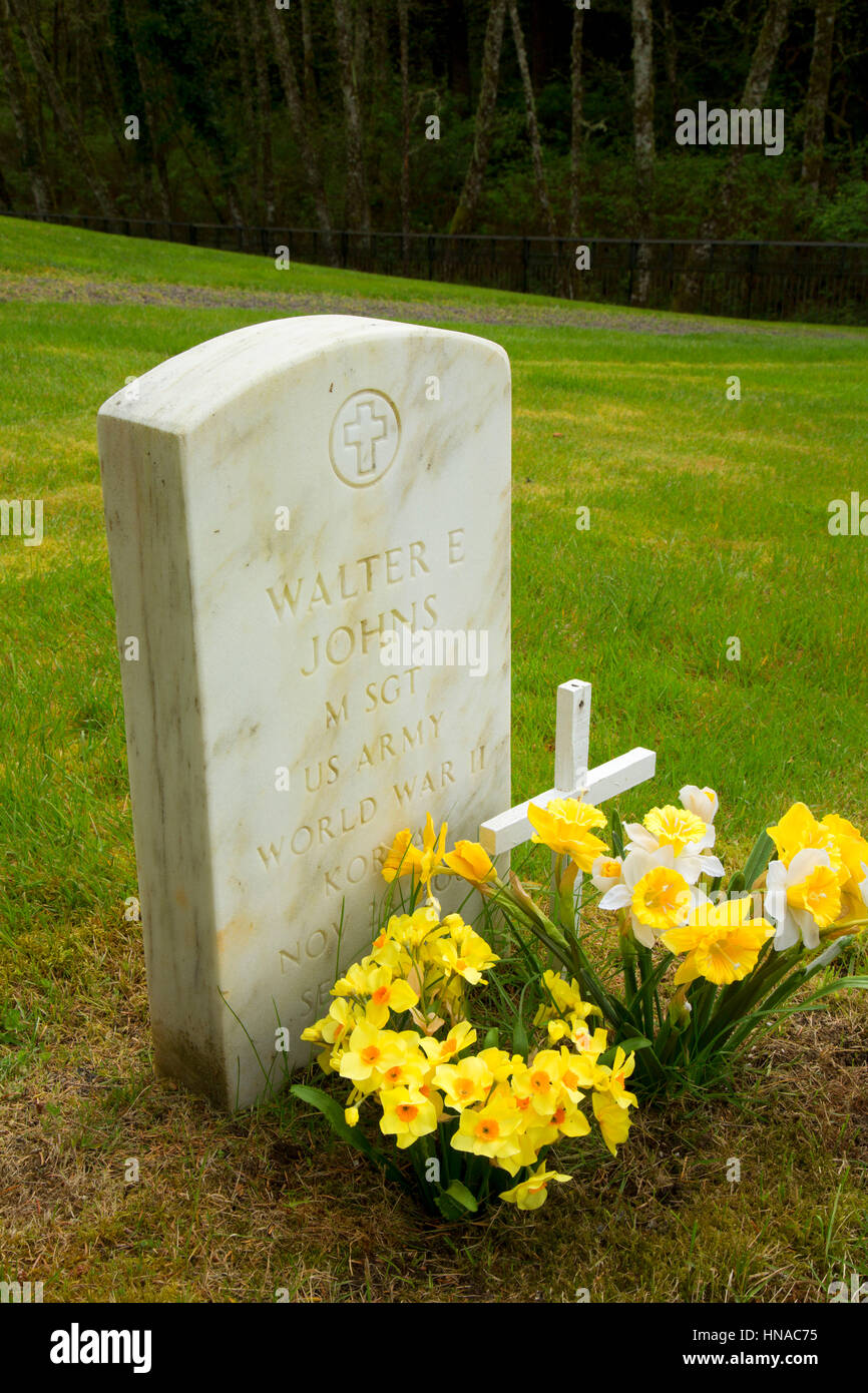Headstones, Fort Stevens Post Cemetery, Fort Stevens State Park, Lewis ...