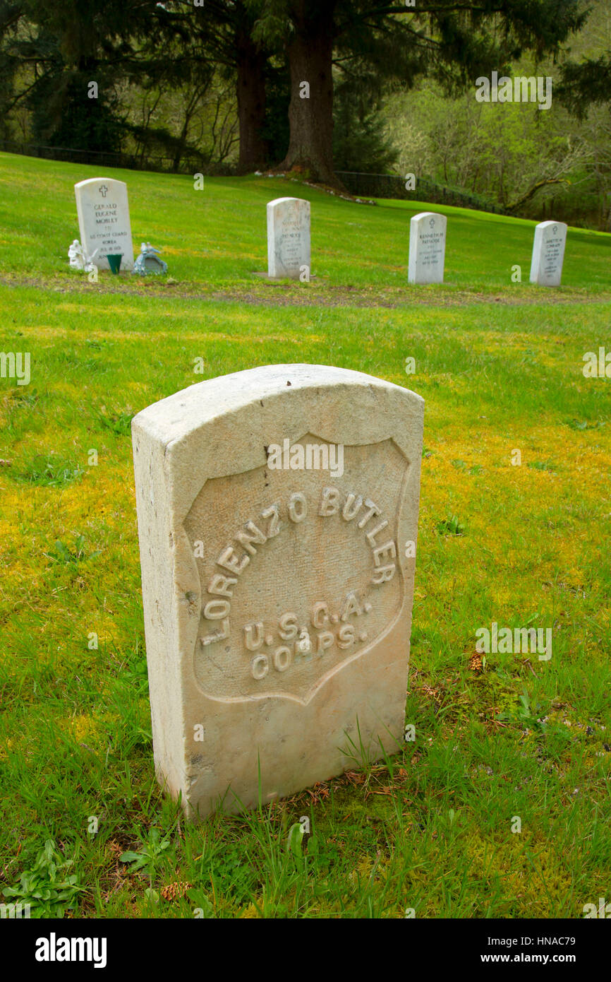 Headstones, Fort Stevens Post Cemetery, Fort Stevens State Park, Lewis ...