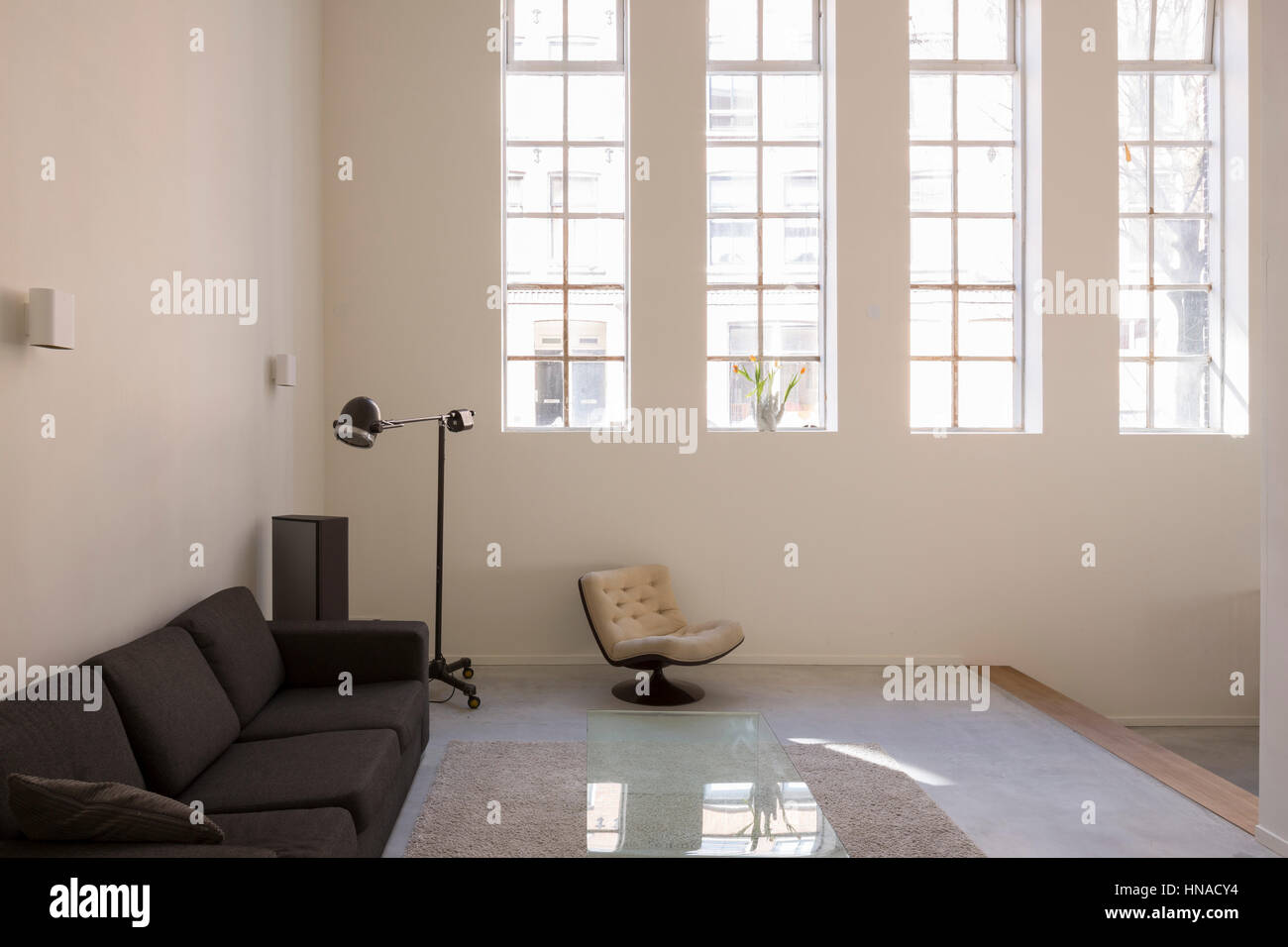 Double height windows hi-res stock photography and images - Alamy