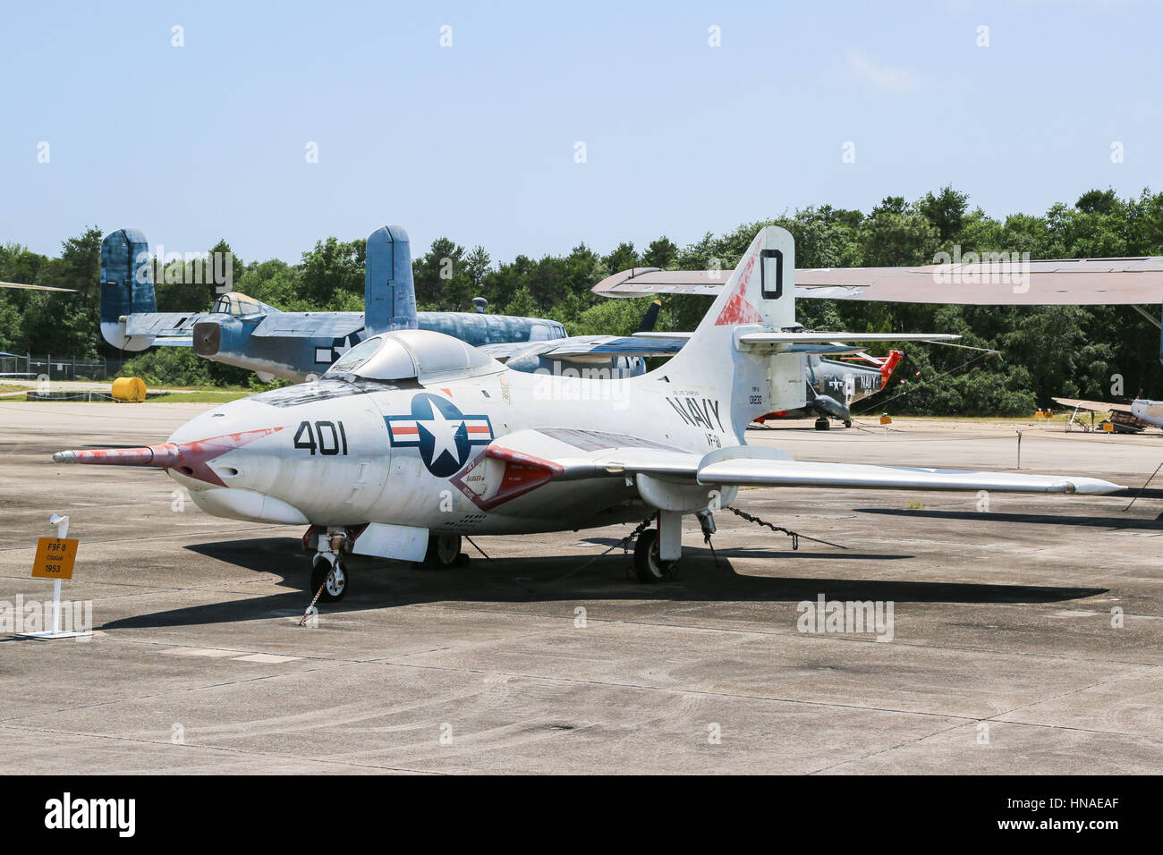Grumman f9f cougar hi-res stock photography and images - Alamy