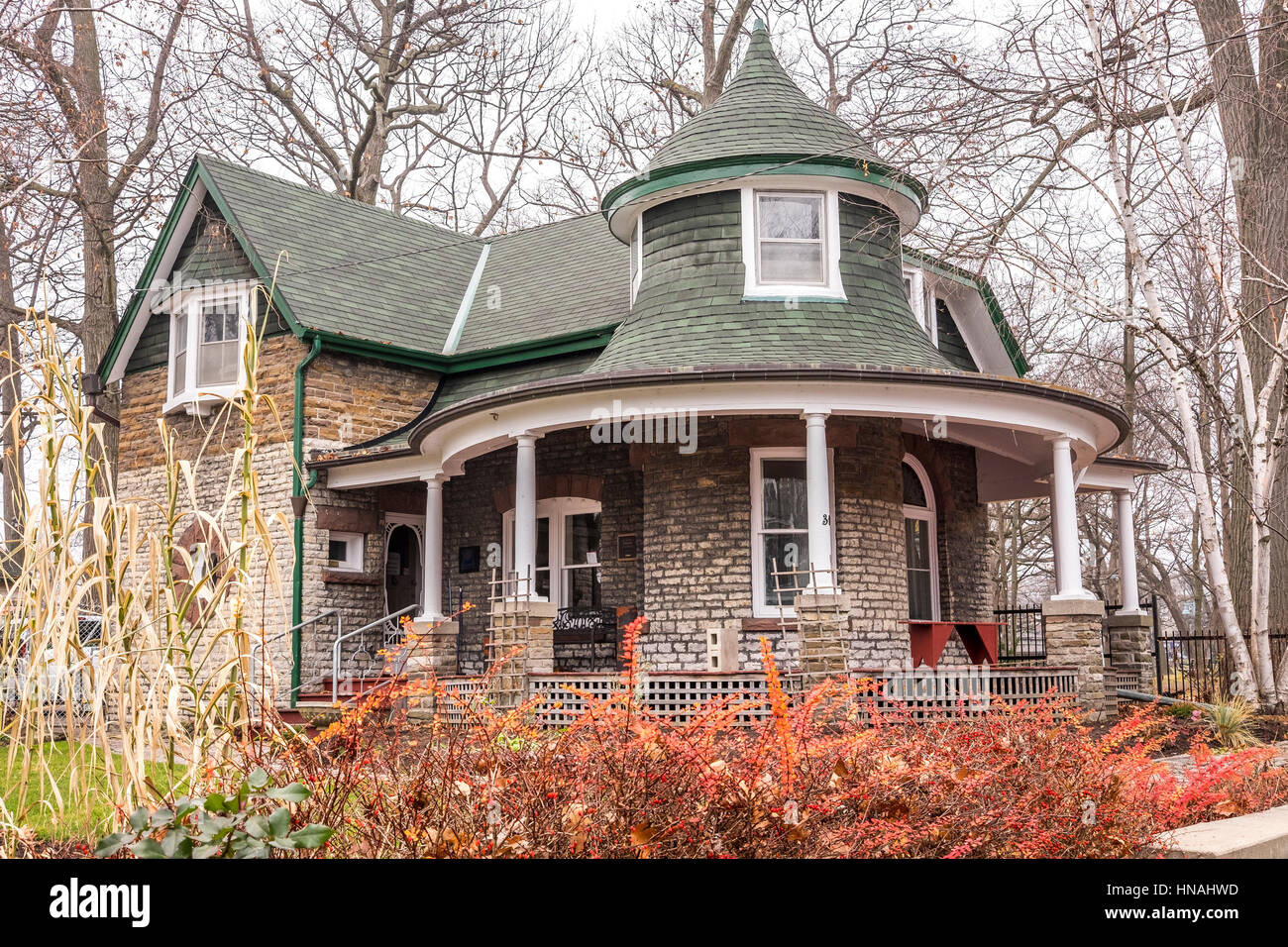 Queen Anne Style Cottage House