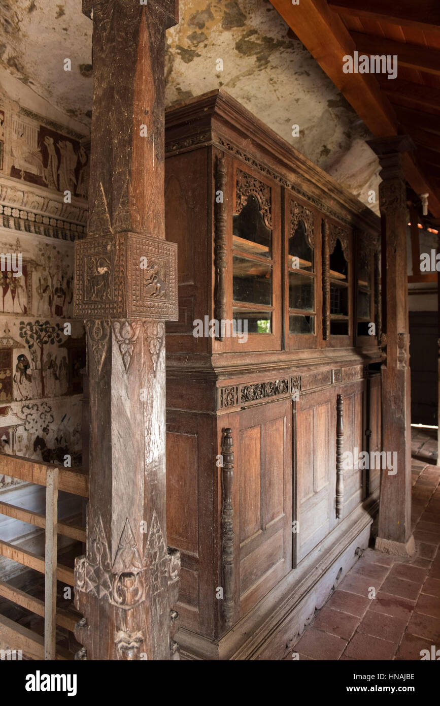 Antique chest which held ancient manuscrips which enabled George ...