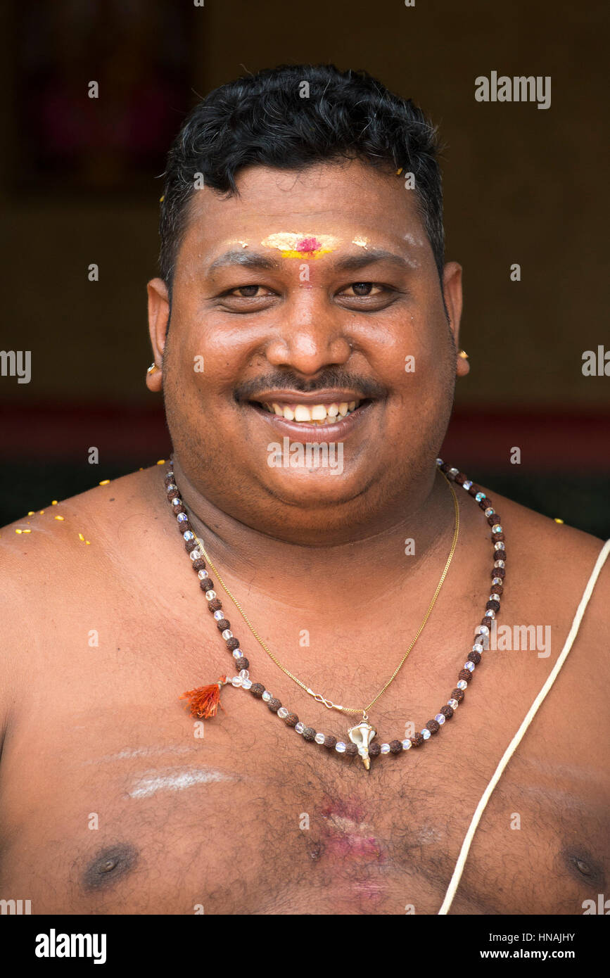 Tamil man sri lanka hi-res stock photography and images - Alamy