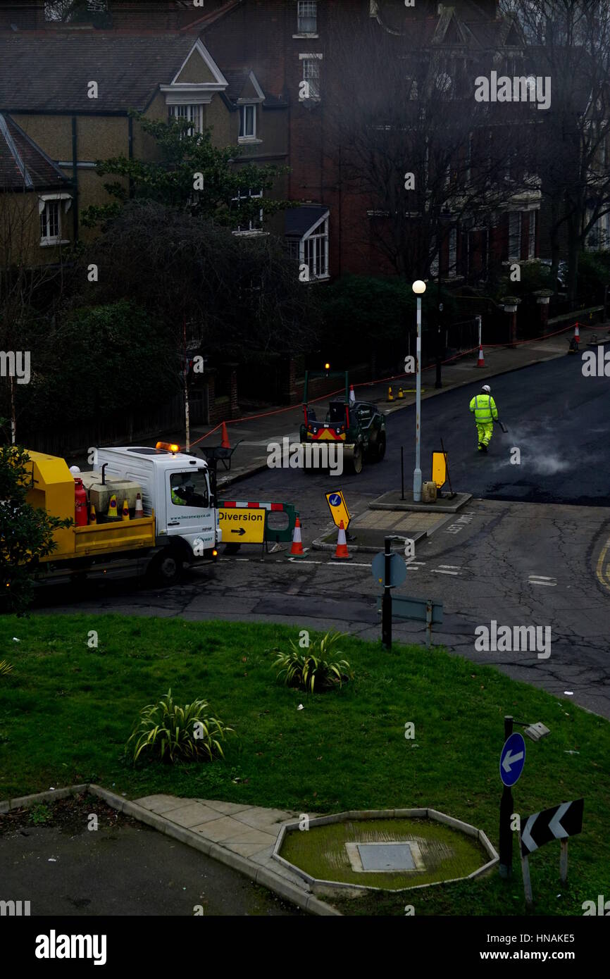 Tarmacing hi-res stock photography and images - Alamy