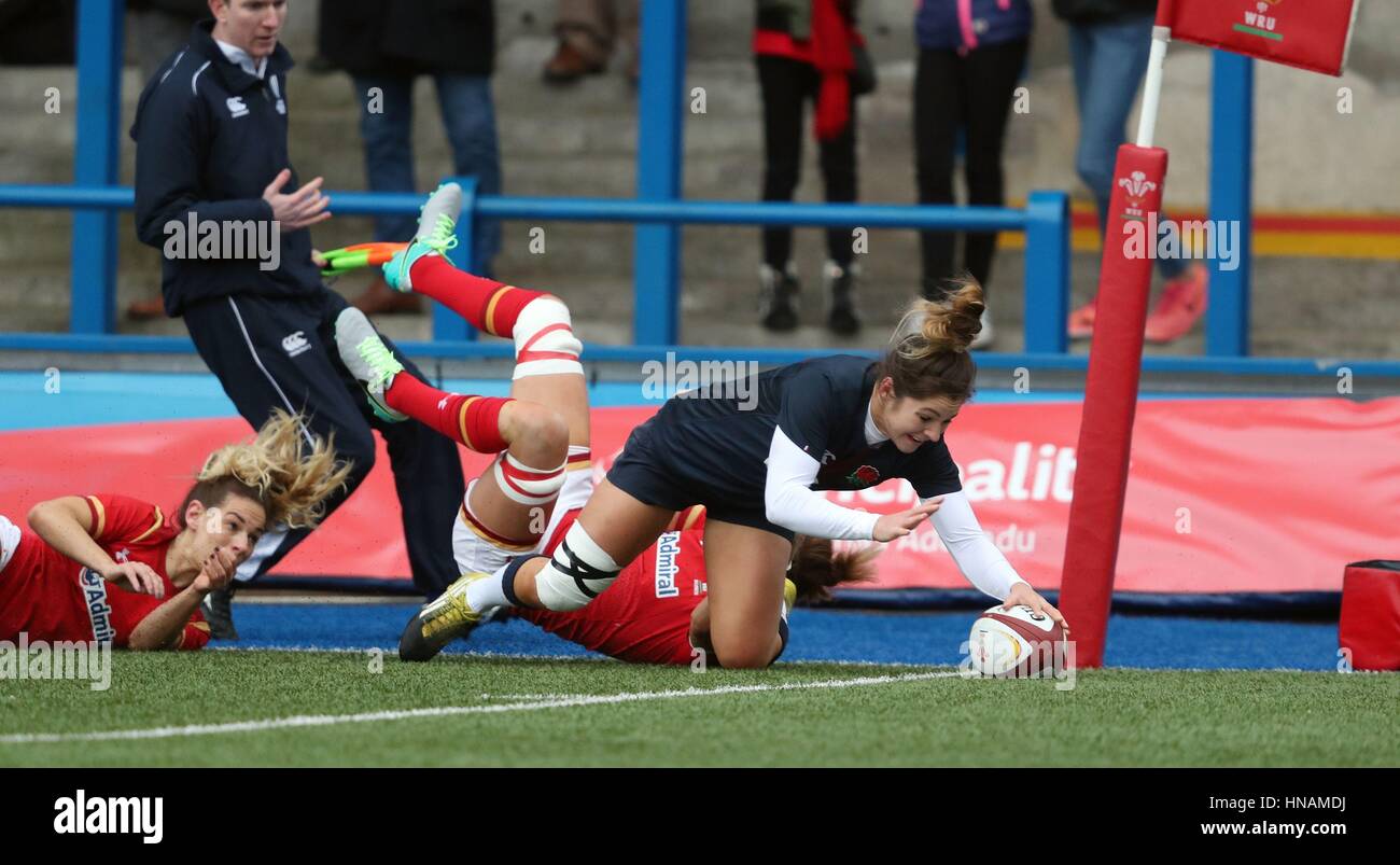Amy Wilson Hardy scores a try for England during the RBS Women's 6 ...