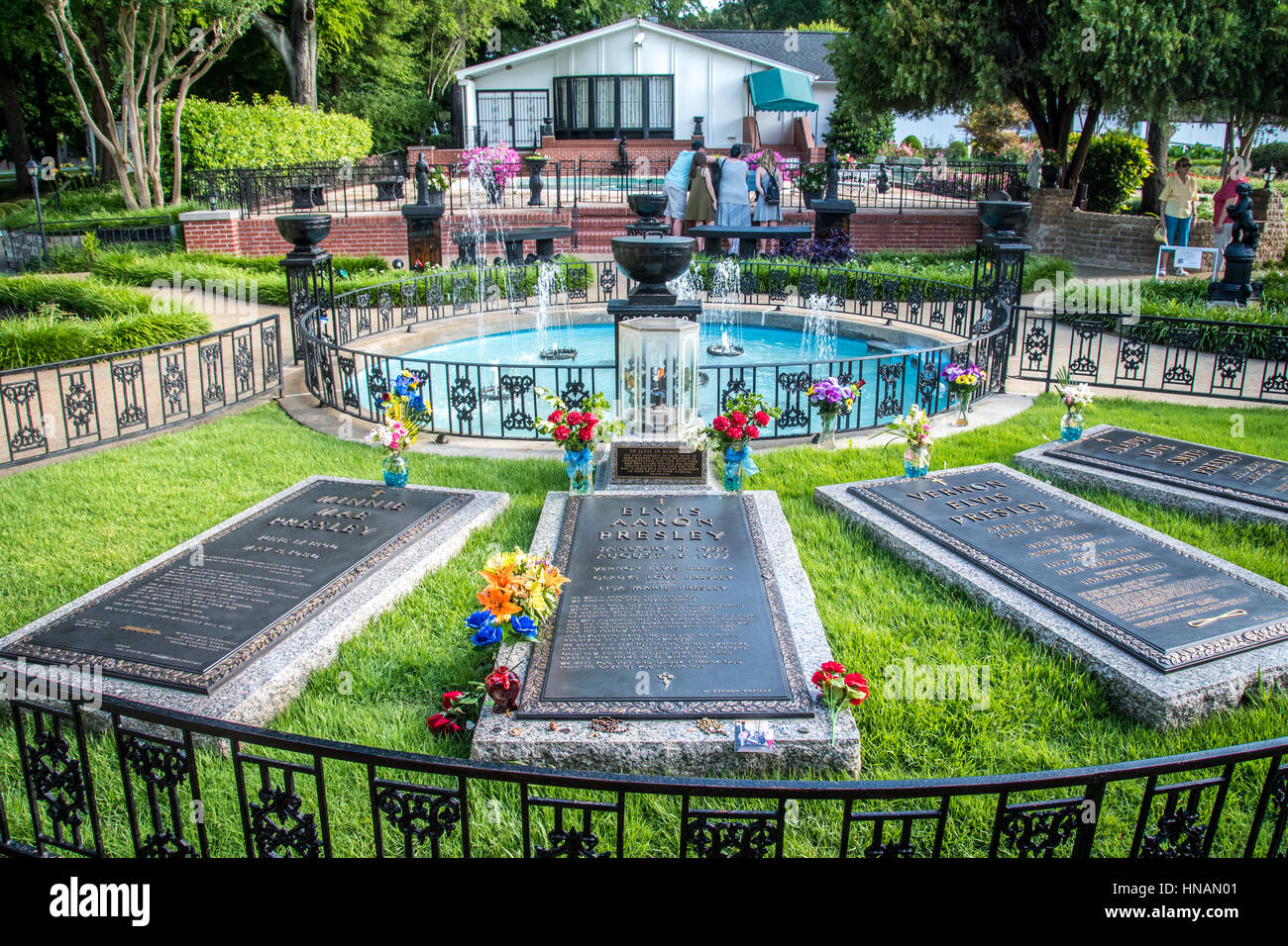 Elvis presley death hi-res stock photography and images - Alamy