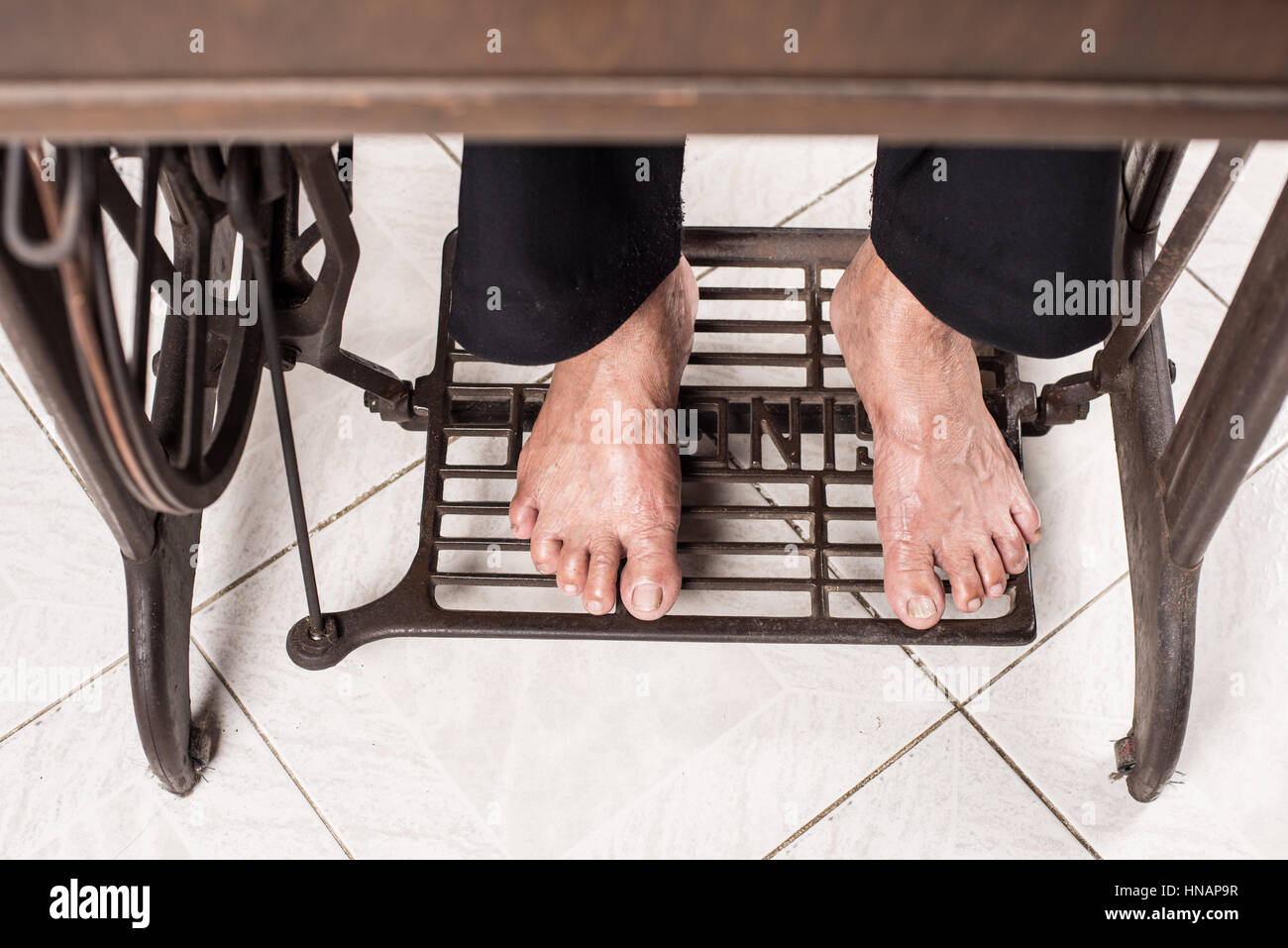 Sewing machine feet hi-res stock photography and images - Alamy
