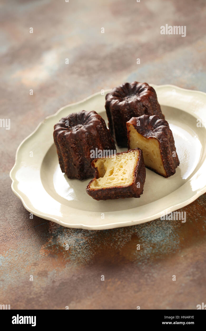 cannele de bordeaux, french traditional custard dessert Stock Photo - Alamy