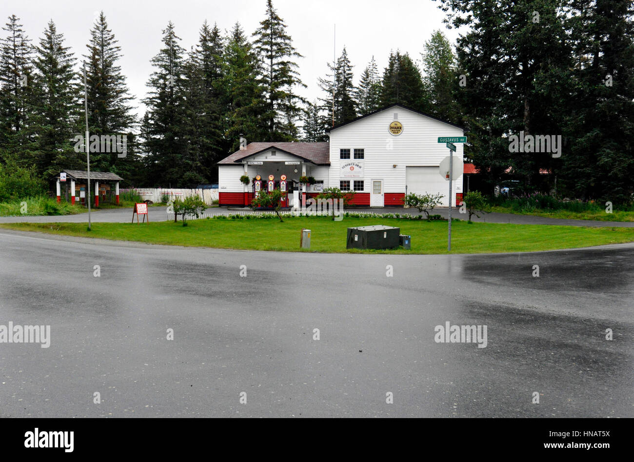 Gustavus alaska hi-res stock photography and images - Alamy