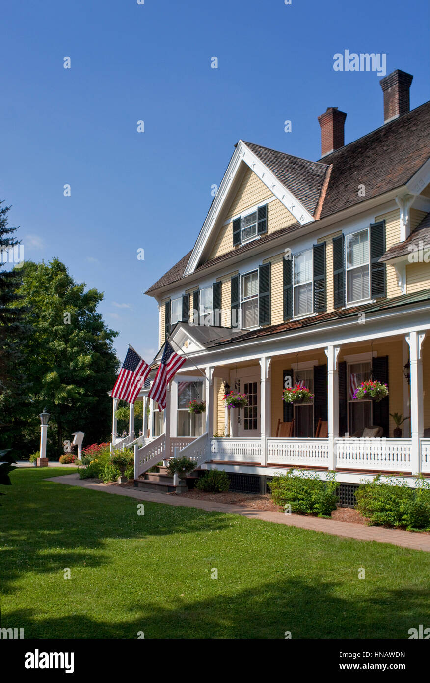 Daytime exterior vignette of Cape Cod Inn, Jackson House, Woodstock, VT ...
