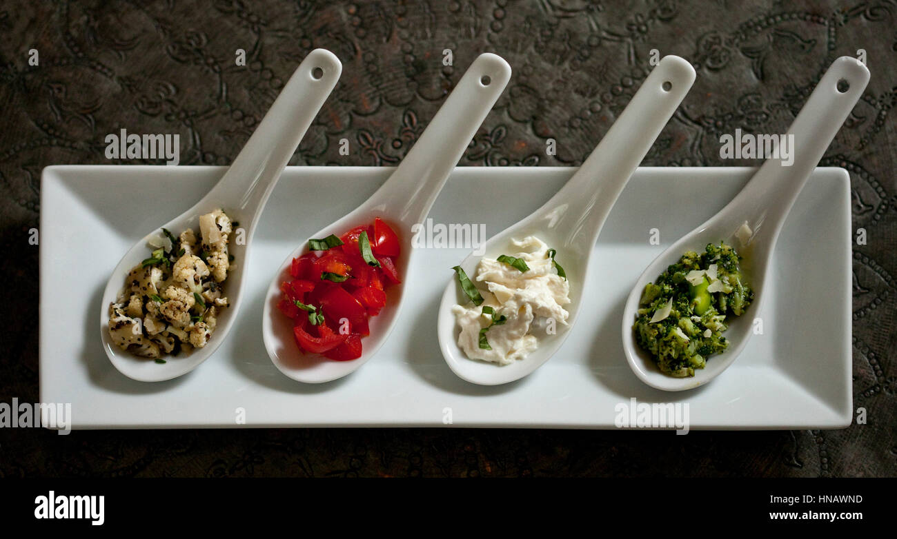 Chinese spoons with appetizers hi-res stock photography and images - Alamy