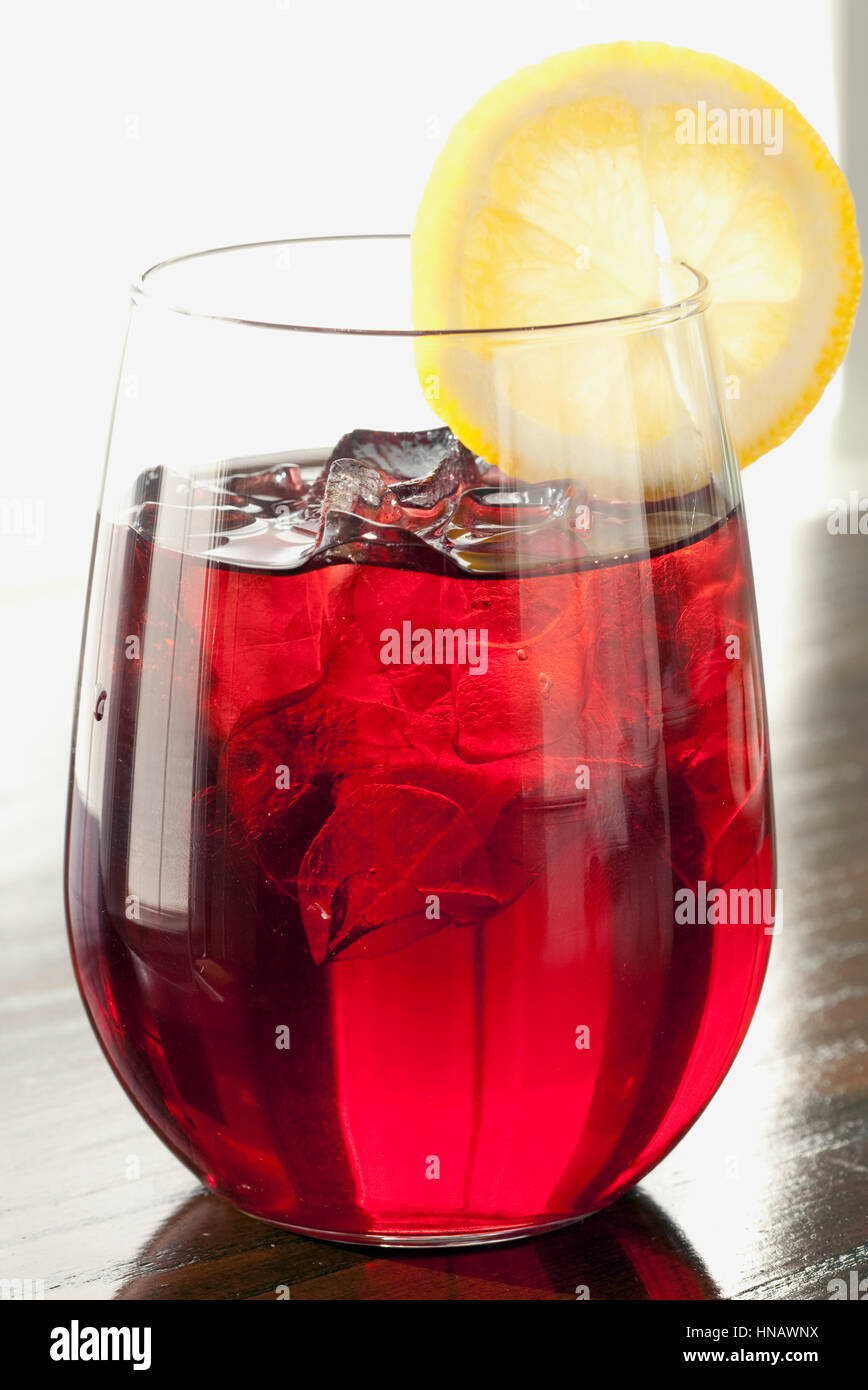 Raspberry iced tea with lemon, Kennebunkport, ME Stock Photo - Alamy