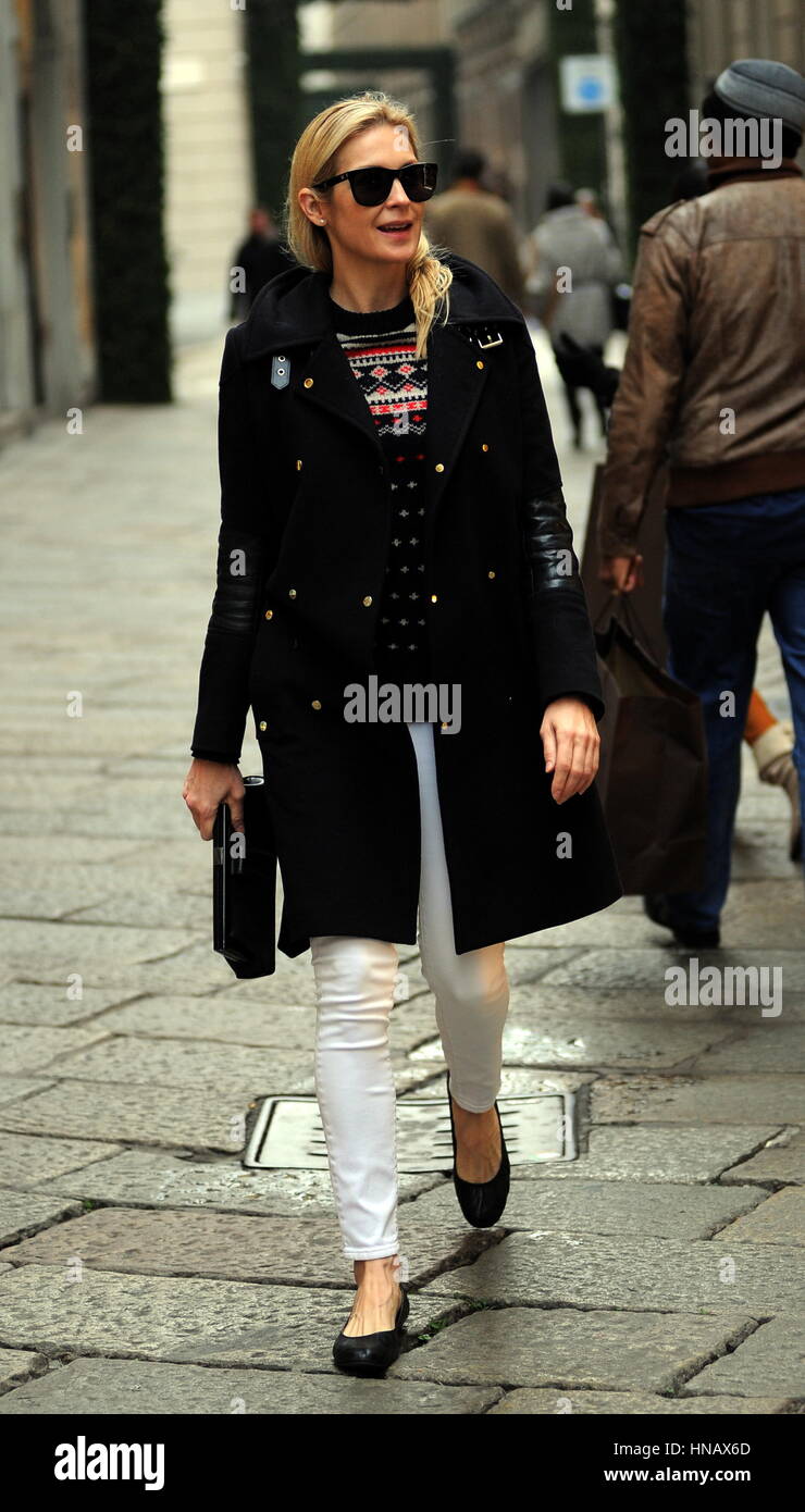 Kelly Rutherford out and about in Milan with her boyfriend Tony Brand ...