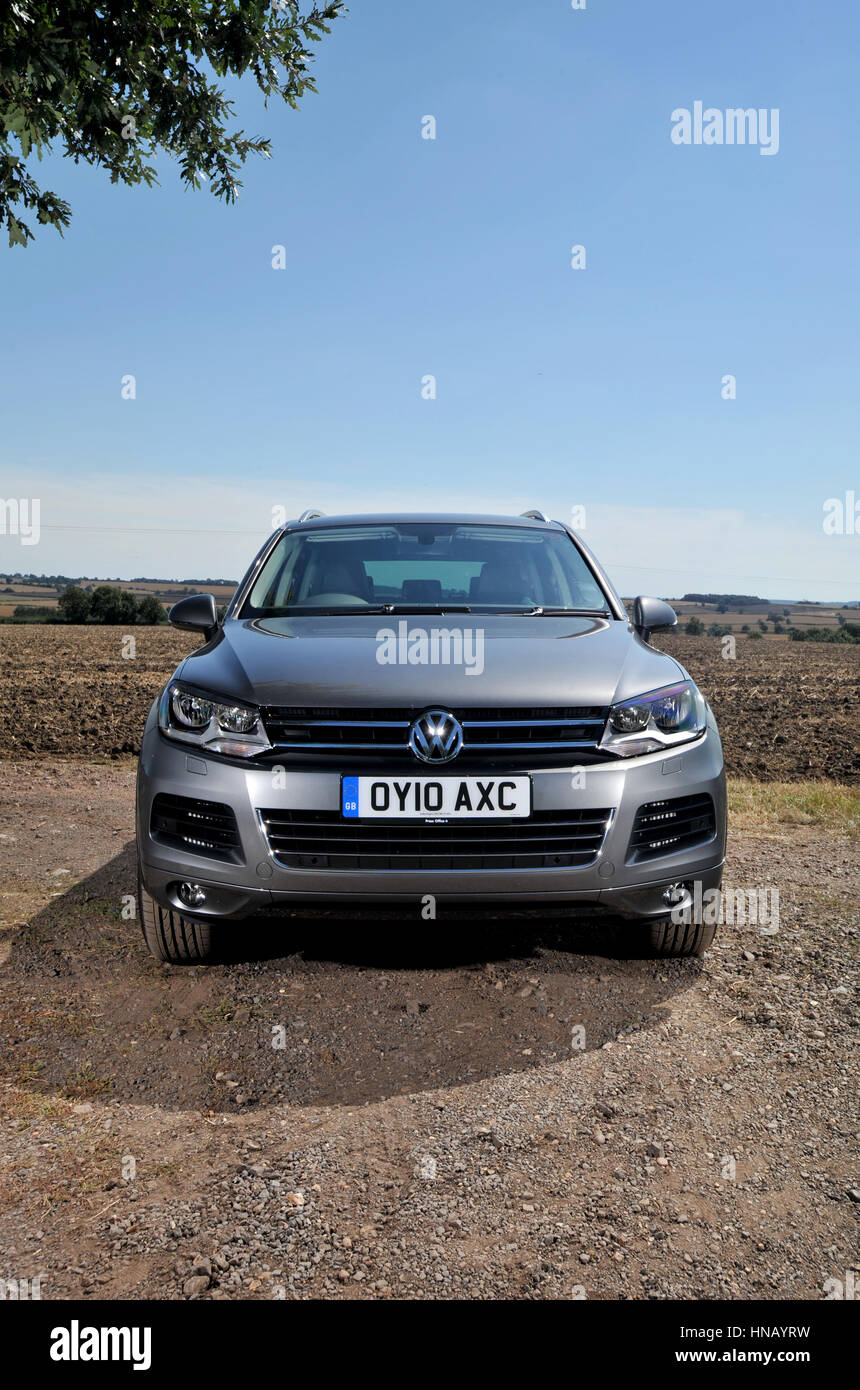 Metallic grey paint car hi-res stock photography and images - Alamy