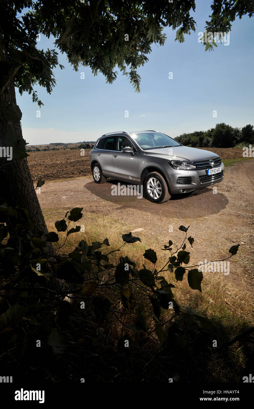 2010 VW Volkswagen Toureg SUV Stock Photo - Alamy