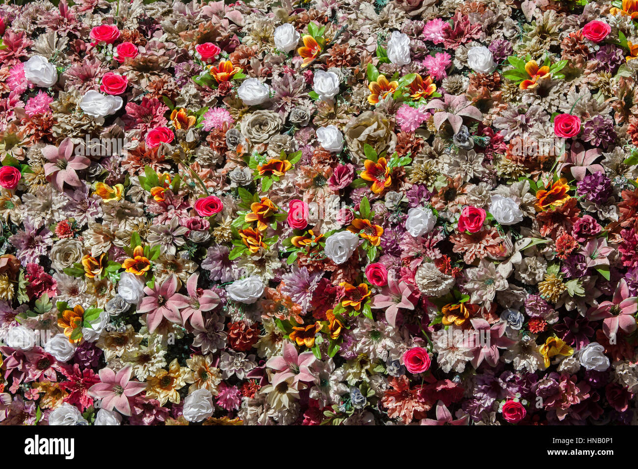 Artificial plastic flowers hi-res stock photography and images - Alamy