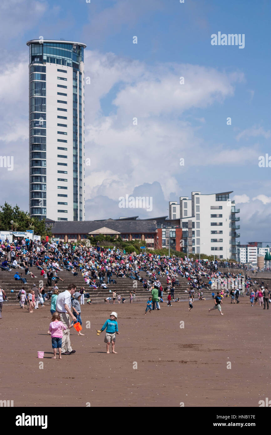Swansea beach hi-res stock photography and images - Alamy