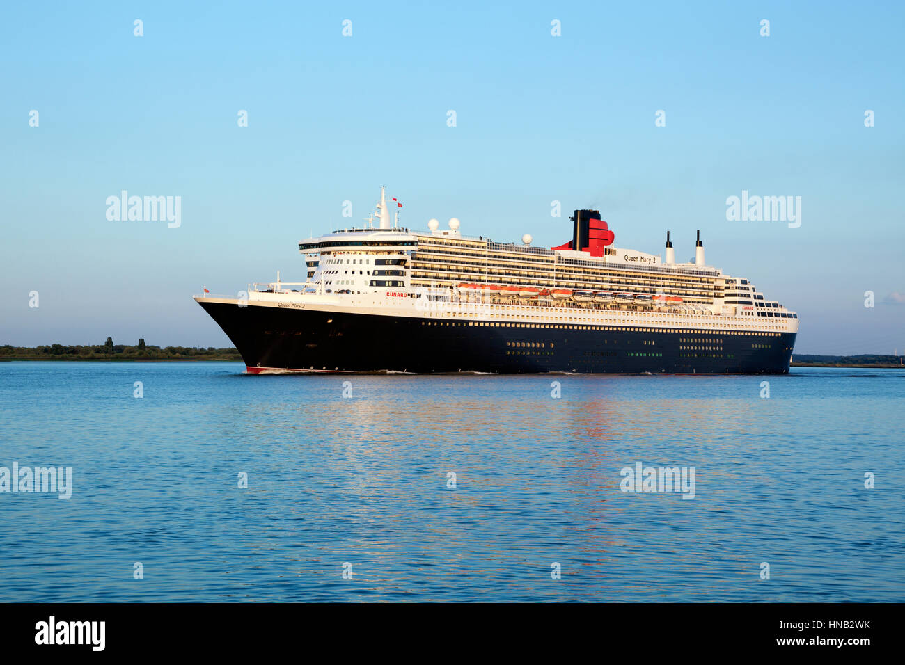 Rms queen mary ship hi-res stock photography and images - Alamy