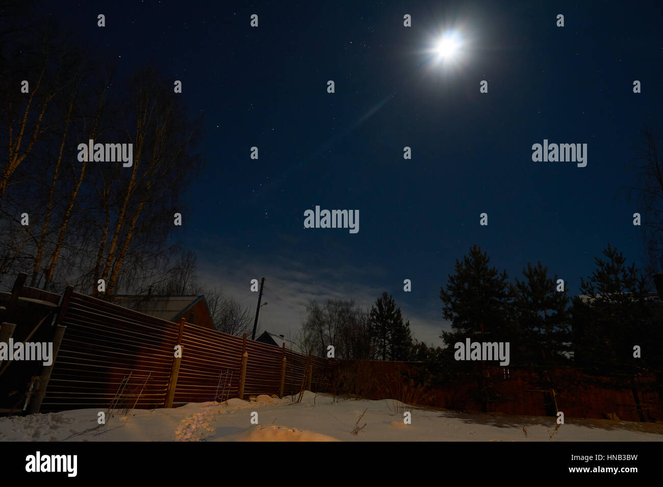 Frosty night hi-res stock photography and images - Alamy