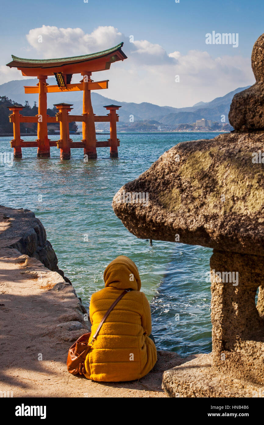 O torii Gate, the giant torii gate that is part of the Itsukushima ...